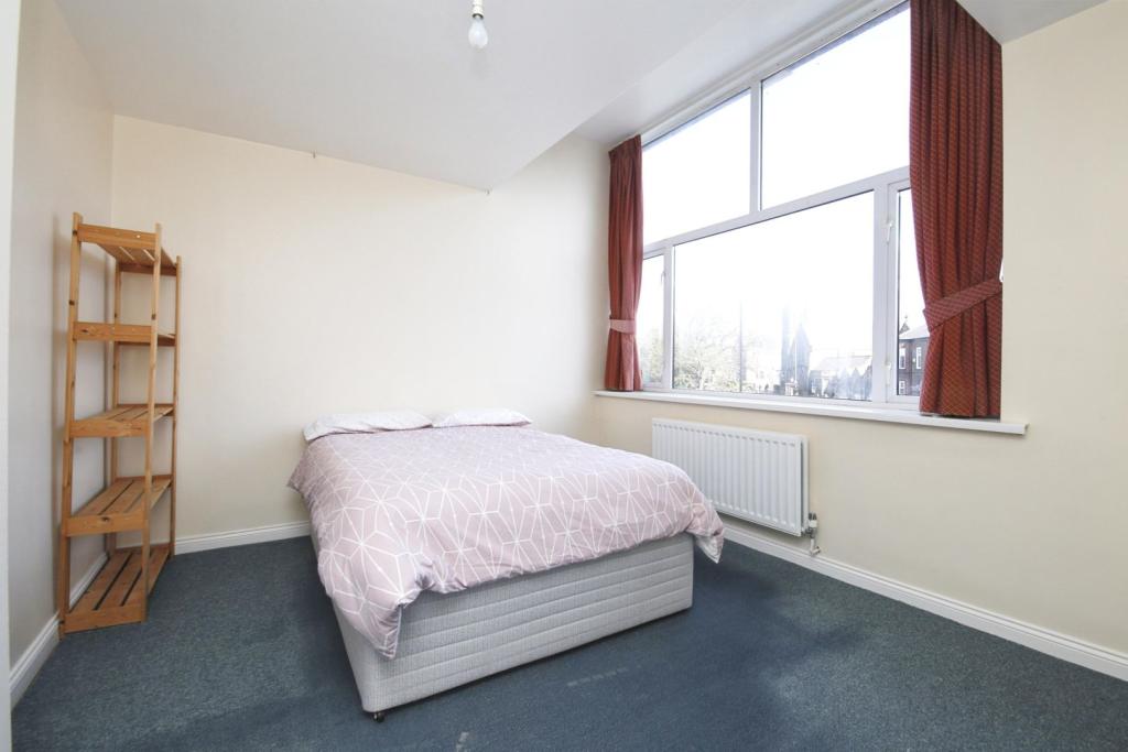 2 bedroom flat for sale in Durham Road, Sunderland, SR2