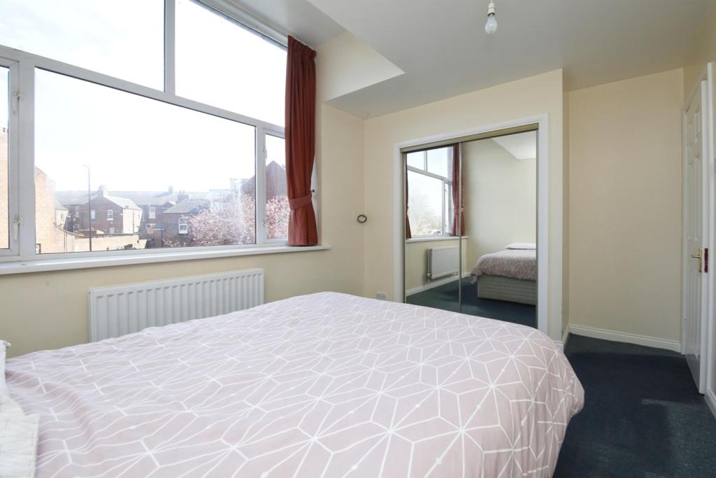 2 bedroom flat for sale in Durham Road, Sunderland, SR2