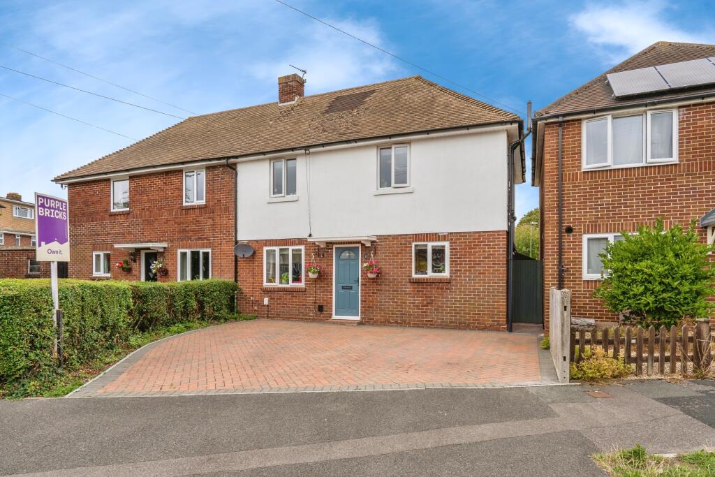 3 bedroom semi-detached house for sale in Alexander Grove, Fareham, PO16