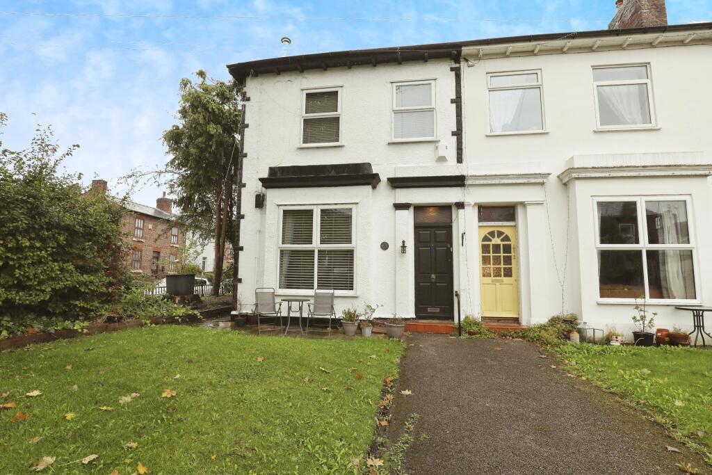 3 bedroom end of terrace house for sale in Highfield Square, Liverpool, L13
