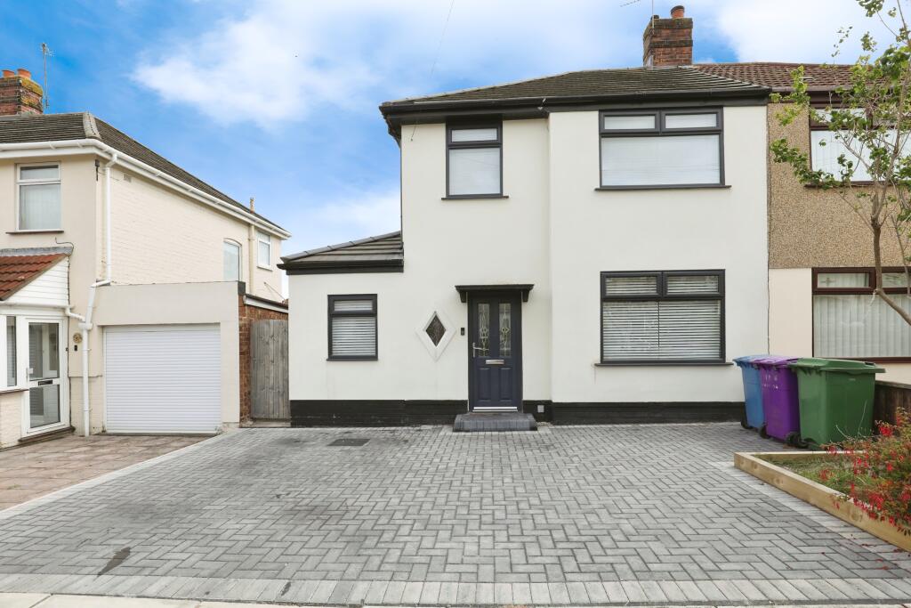 3 bedroom semi-detached house for sale in Linkside Road, Liverpool, L25
