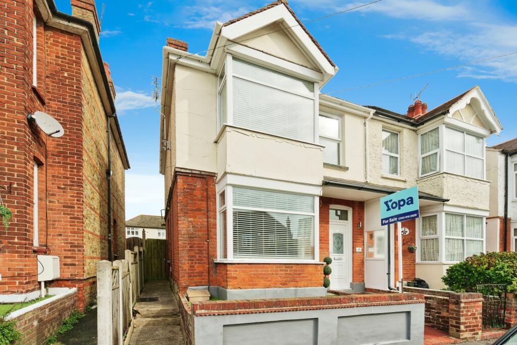4 bedroom semi-detached house for sale in Gilbert Road, Ramsgate, CT11