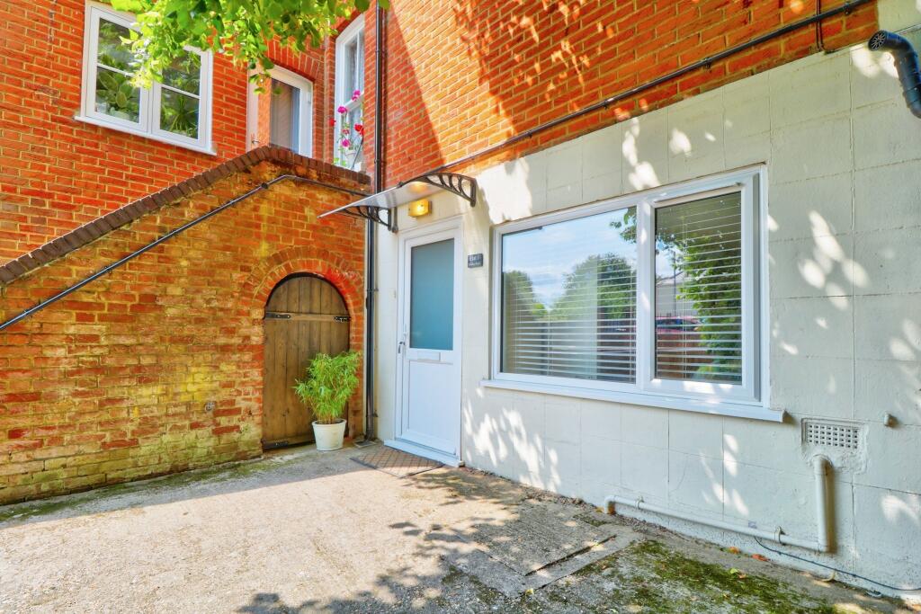 1 bedroom flat for sale in St. Thomas Hill, Canterbury, CT2