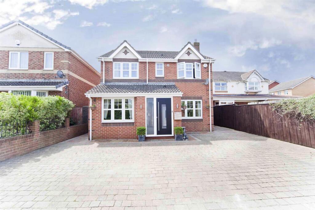 4 bedroom detached house for sale in Talland Close, Hartlepool, TS27