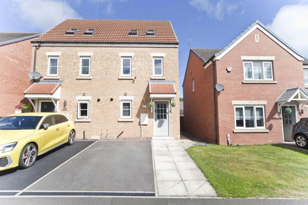 3 bedroom semi-detached house for sale in Whitehouse Court, Easington ...