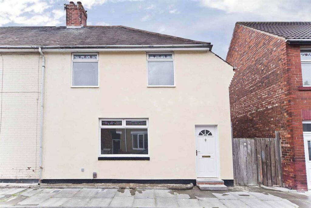 3 bedroom end of terrace house for sale in Leamington Parade ...