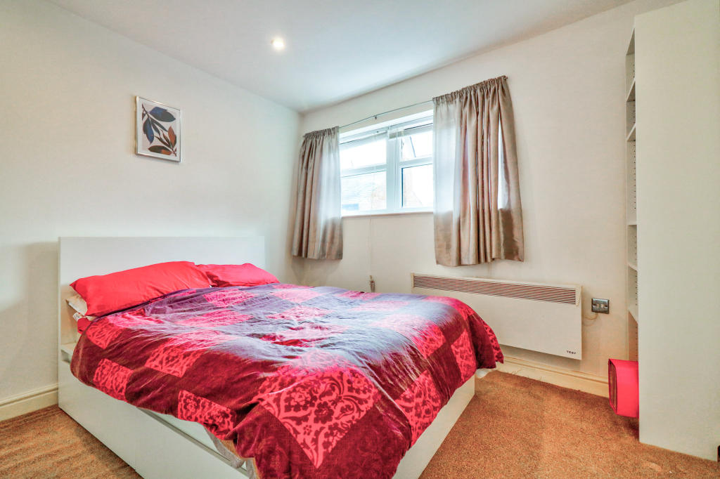 1 bedroom flat for sale in Windsor Court, Rugby, CV21