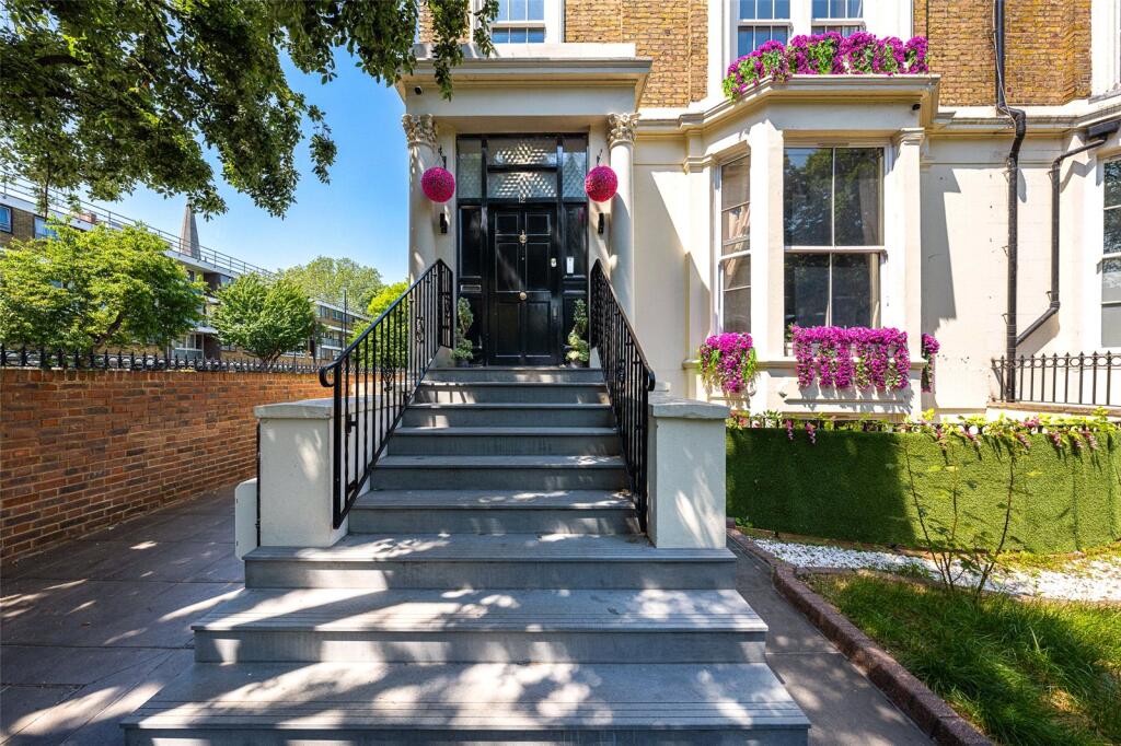 11 bedroom apartment for sale in Carlton Vale, London, NW6