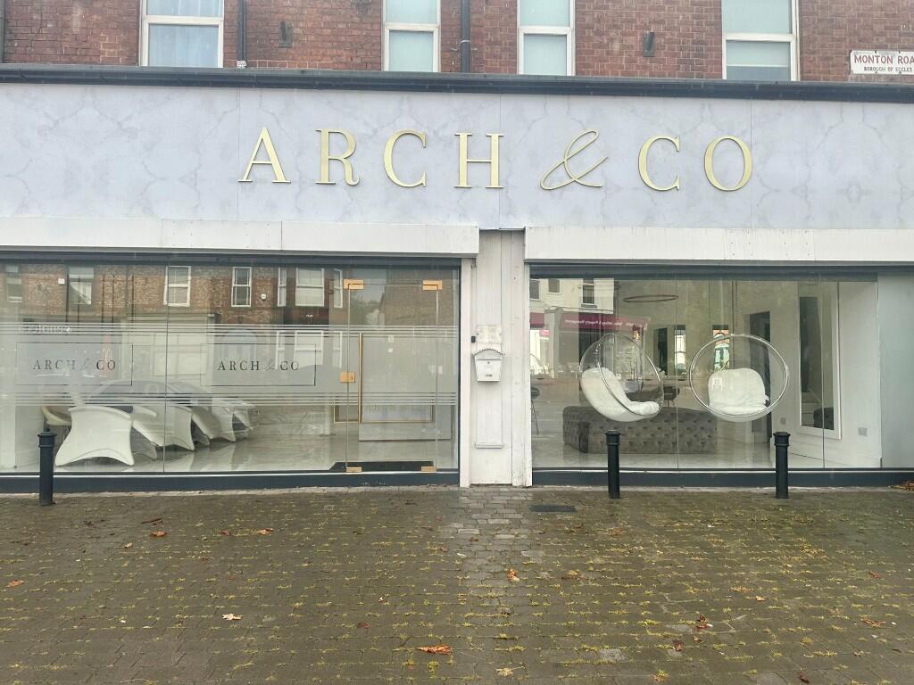 Commercial property to lease in Monton Road, Manchester, Greater ...