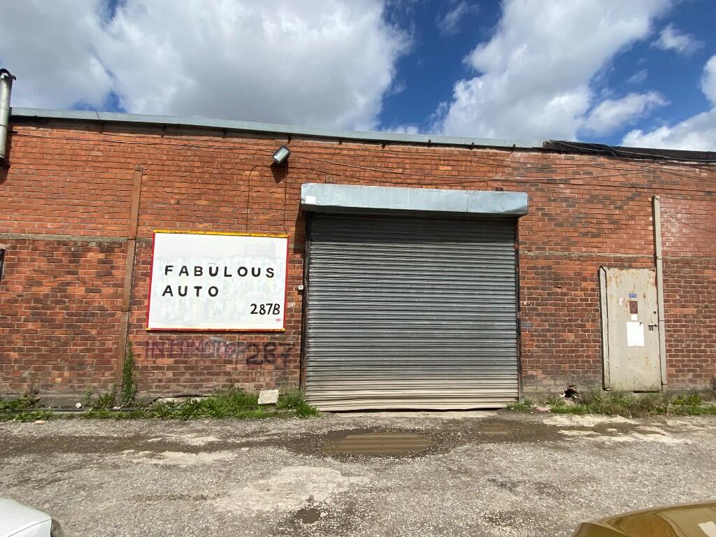 Distribution warehouse to lease in Talbot Road, Manchester, Greater ...