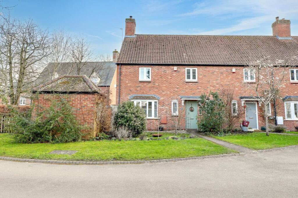 3 bedroom end of terrace house for sale in Poveys Place, Bishopstone ...