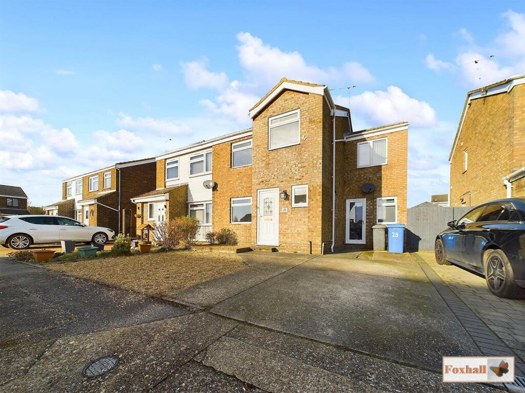 4 bedroom semi-detached house for sale in Maycroft Close, The Crofts ...