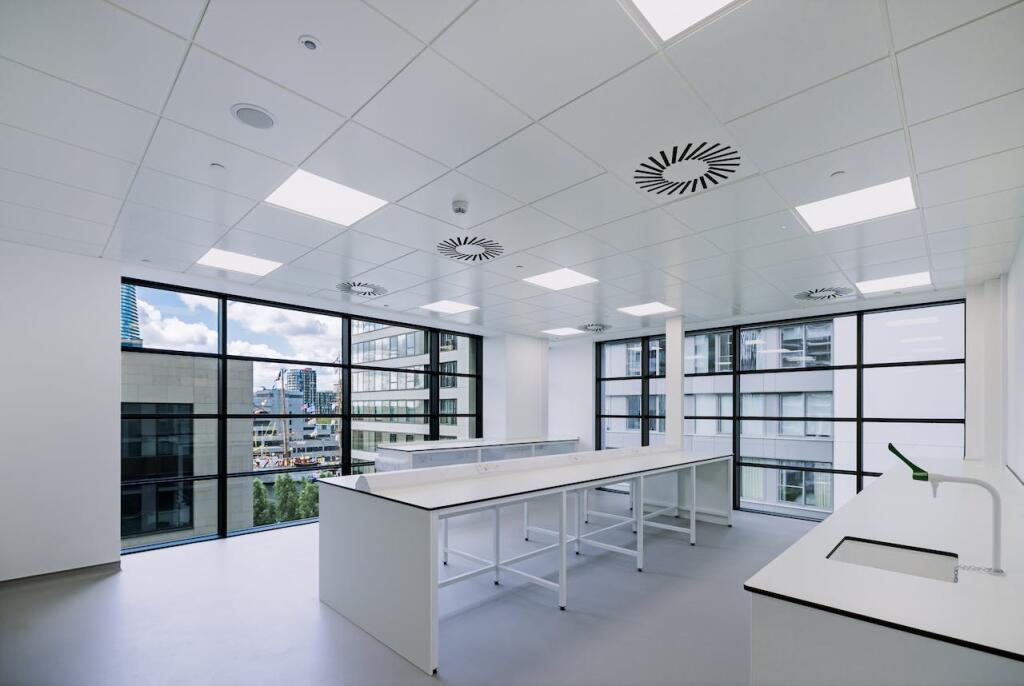 Research development facility to lease in 20 Water Street London ...
