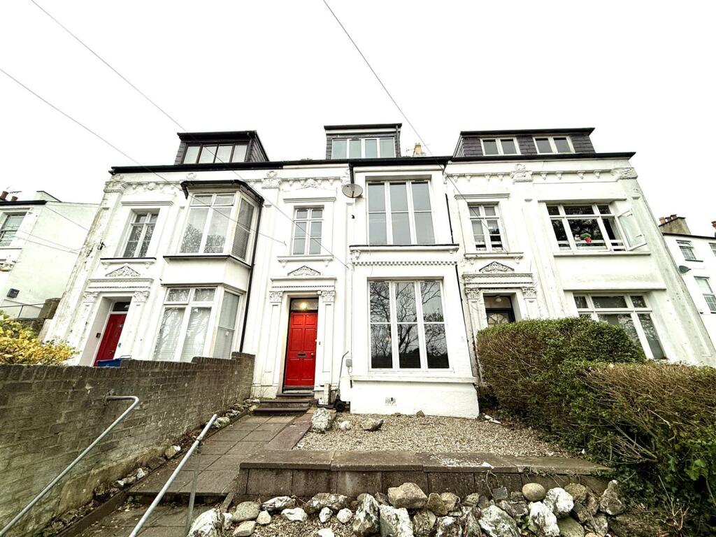 6 bedroom house share for sale in Fron Dirion, Bangor, LL57