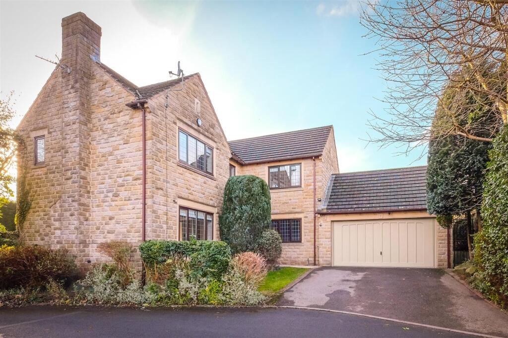 5 bedroom detached house for sale in Harefield Park, Birkby ...