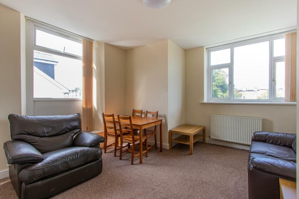 2 bedroom private hall for rent in Newport Road, Roath, CF24