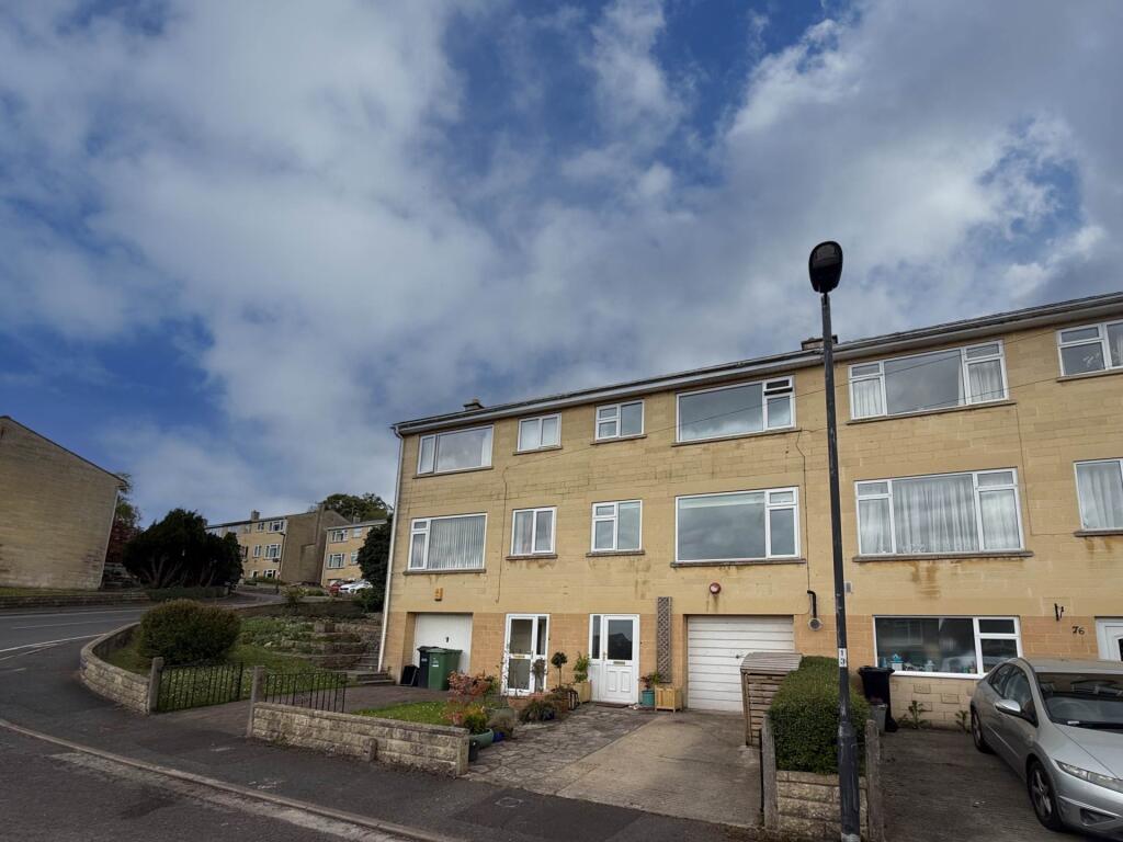 3 bedroom terraced house for sale in Marshfield Way, Bath, BA1