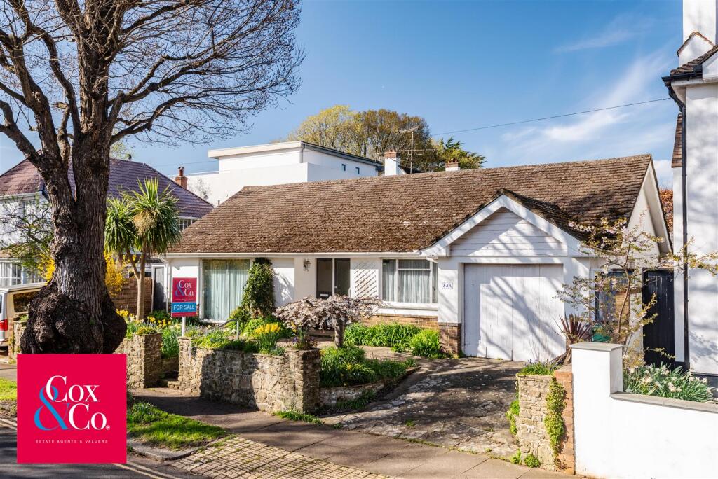 2 bedroom house for sale in Hove Park Road, Hove, BN3