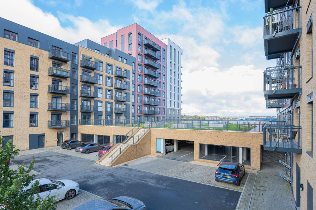 2 bedroom apartment for sale in Meridian Way,Southampton,SO14 0FS, SO14