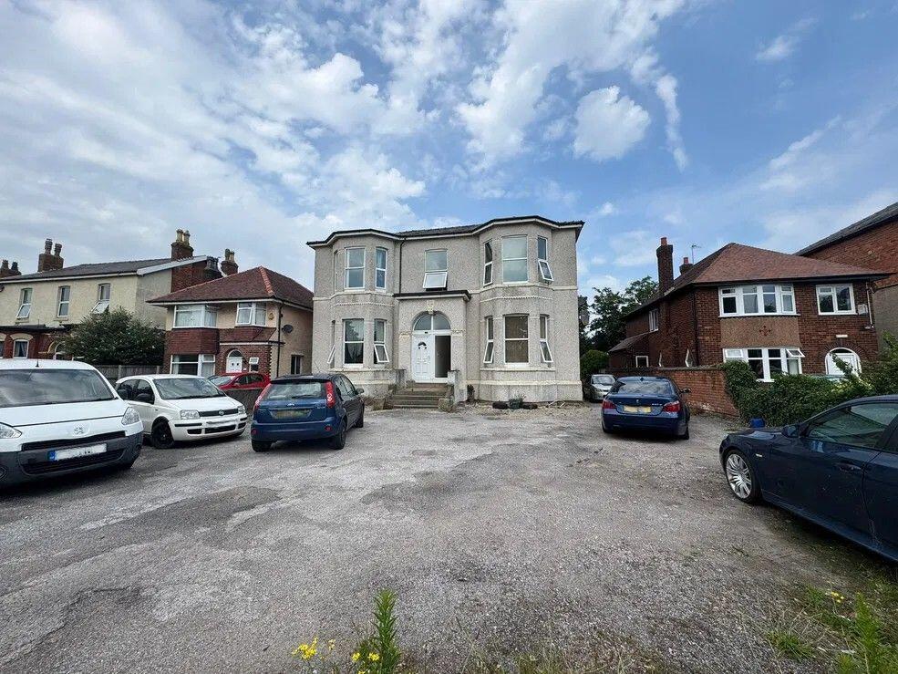 4 bedroom block of apartments for sale in Scarisbrick New Road PR8 6PU, PR8