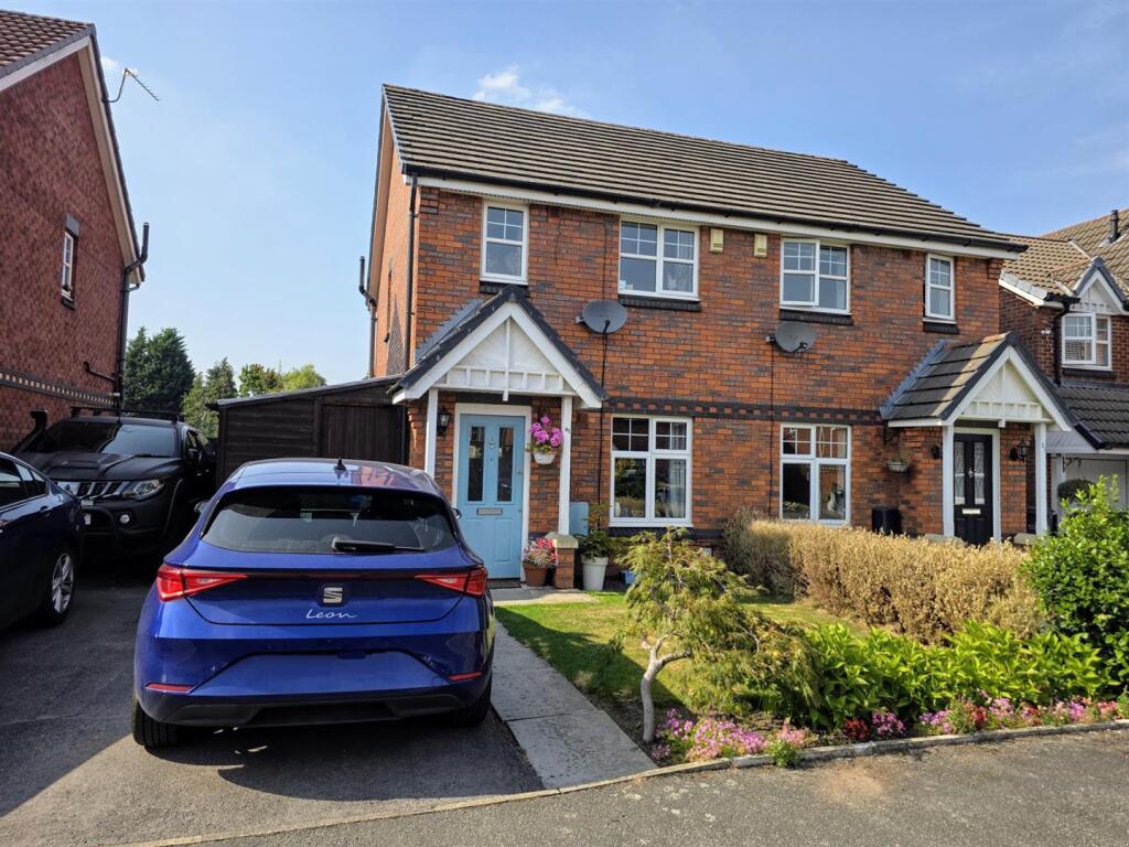 2 bedroom semi-detached house for sale in Haslington Road, Ashway Park, M22