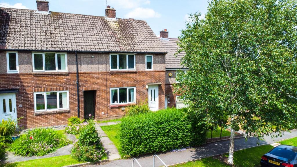 3 bedroom terraced house for sale in Duddon Avenue, Darwen, BB3
