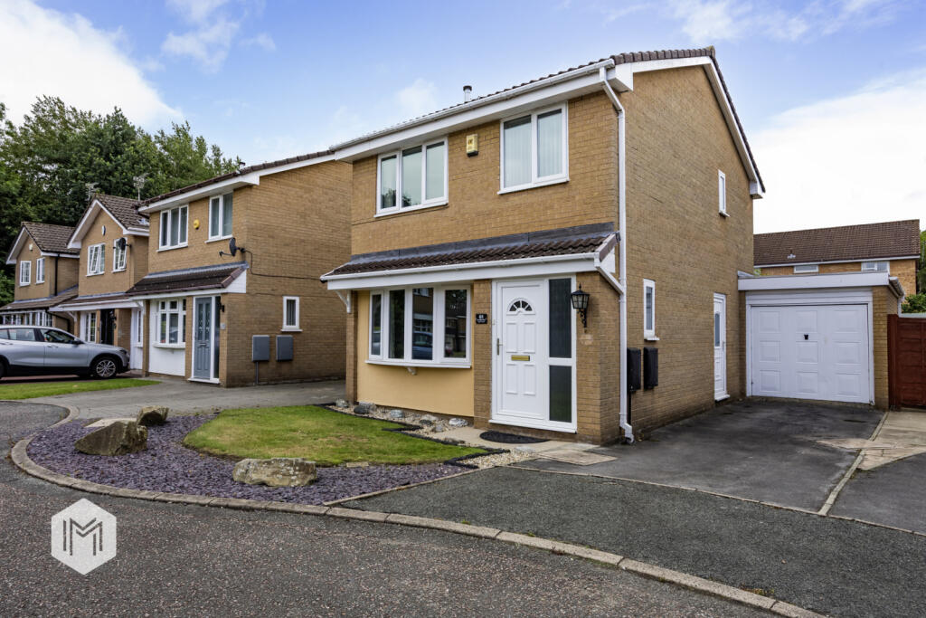 3 bedroom detached house for sale in Carmarthen Close, Callands ...