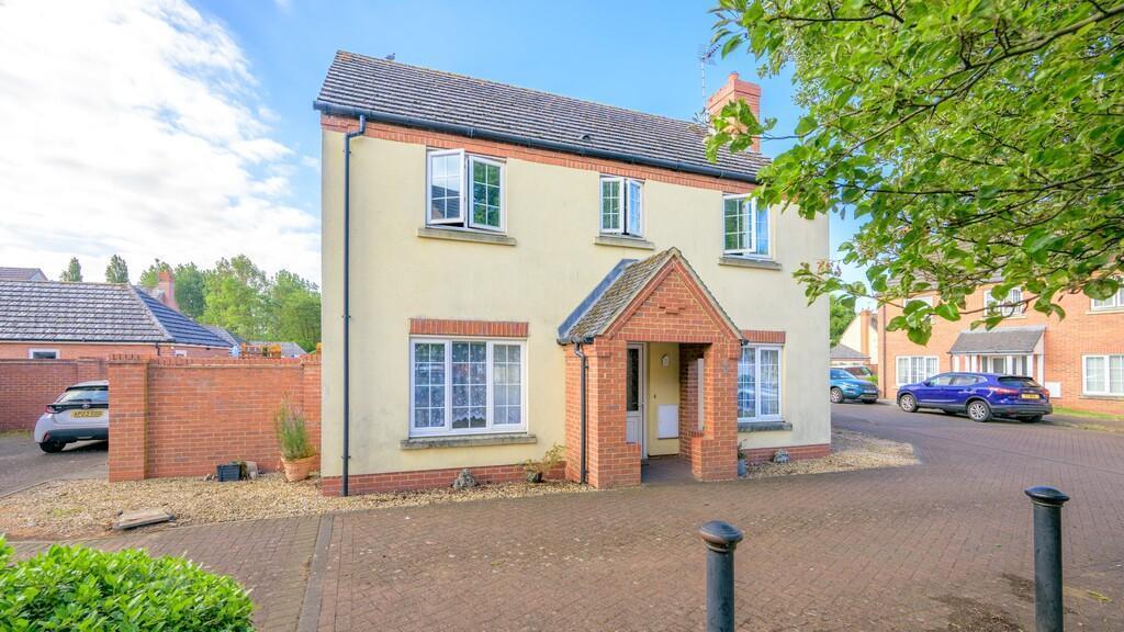 4 bedroom detached house for sale in Sir Peter Scott Road, Sutton ...