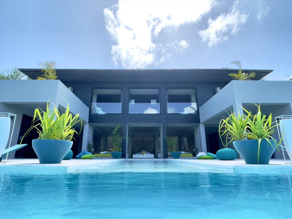 4 bedroom villa for sale in St Vincent and the Grenadines