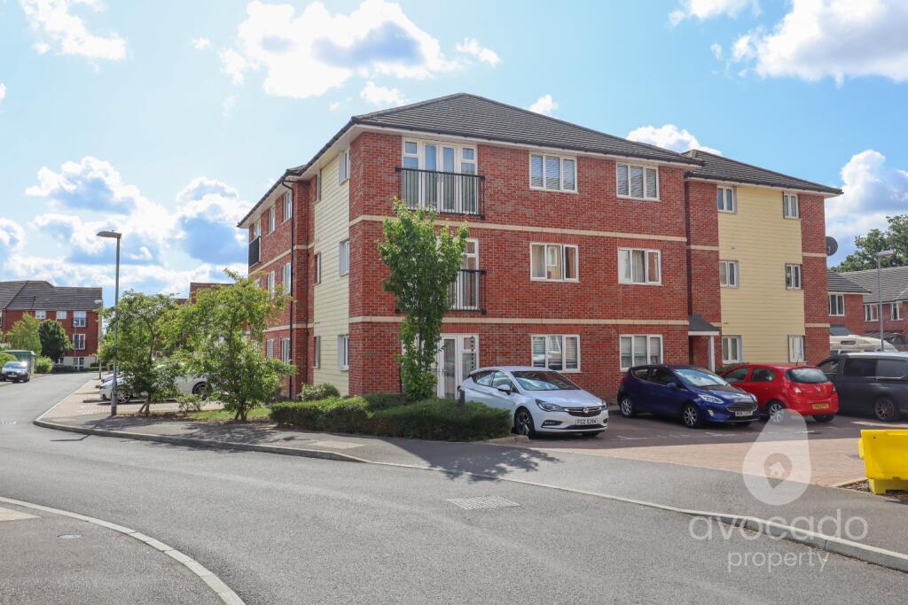2 bedroom apartment for sale in Henlow Place, Farnborough, Hampshire ...