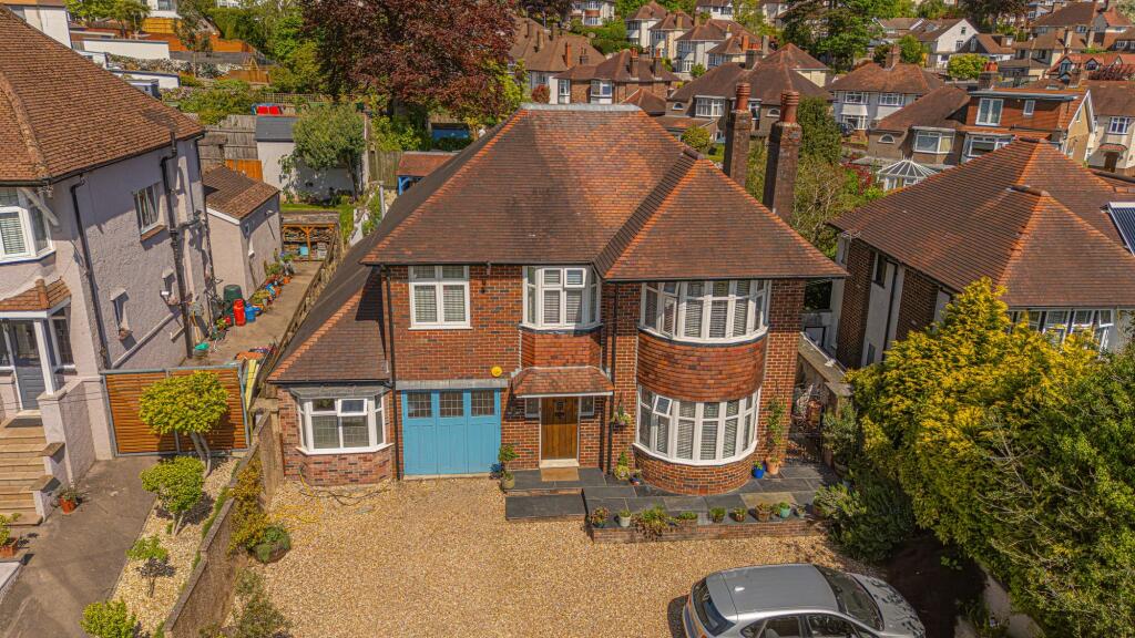 4 bedroom detached house for sale in Risca Road, Newport, NP20