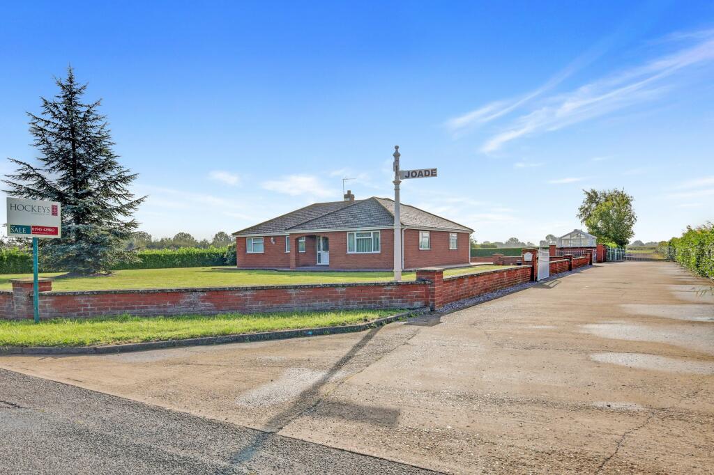 3 Bedroom Detached Bungalow For Sale In Stone House Road Upwell Pe14