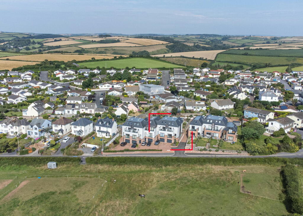 4 bedroom end of terrace house for sale in Redcroft, Stoke Fleming, TQ6