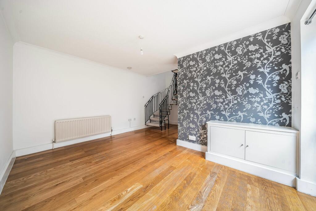 1 bedroom terraced house for sale in Laxton Way, Faversham, ME13