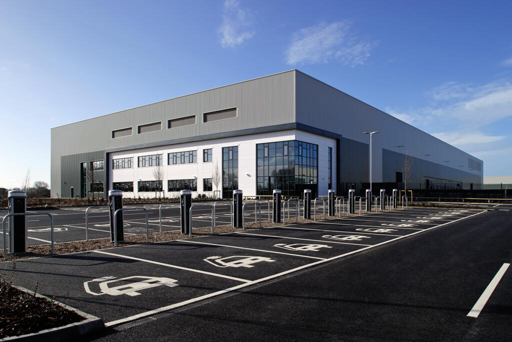 Light industrial facility to lease in L111, Indurent Park Lincoln ...