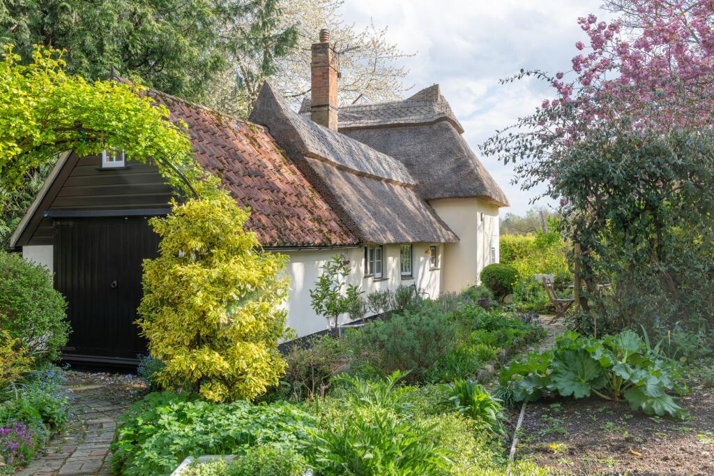 2 bedroom detached house for sale in The Lodge, Tyrell's Hall, Shepreth ...