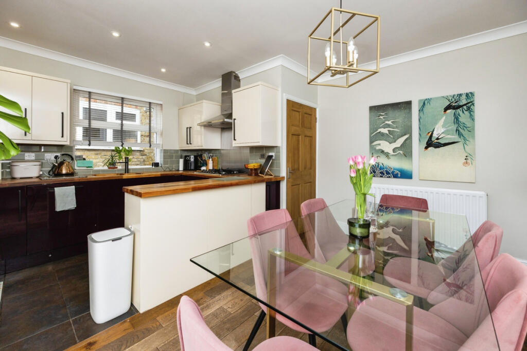 3 bedroom semi-detached house for sale in Mabledon Avenue, Ashford ...