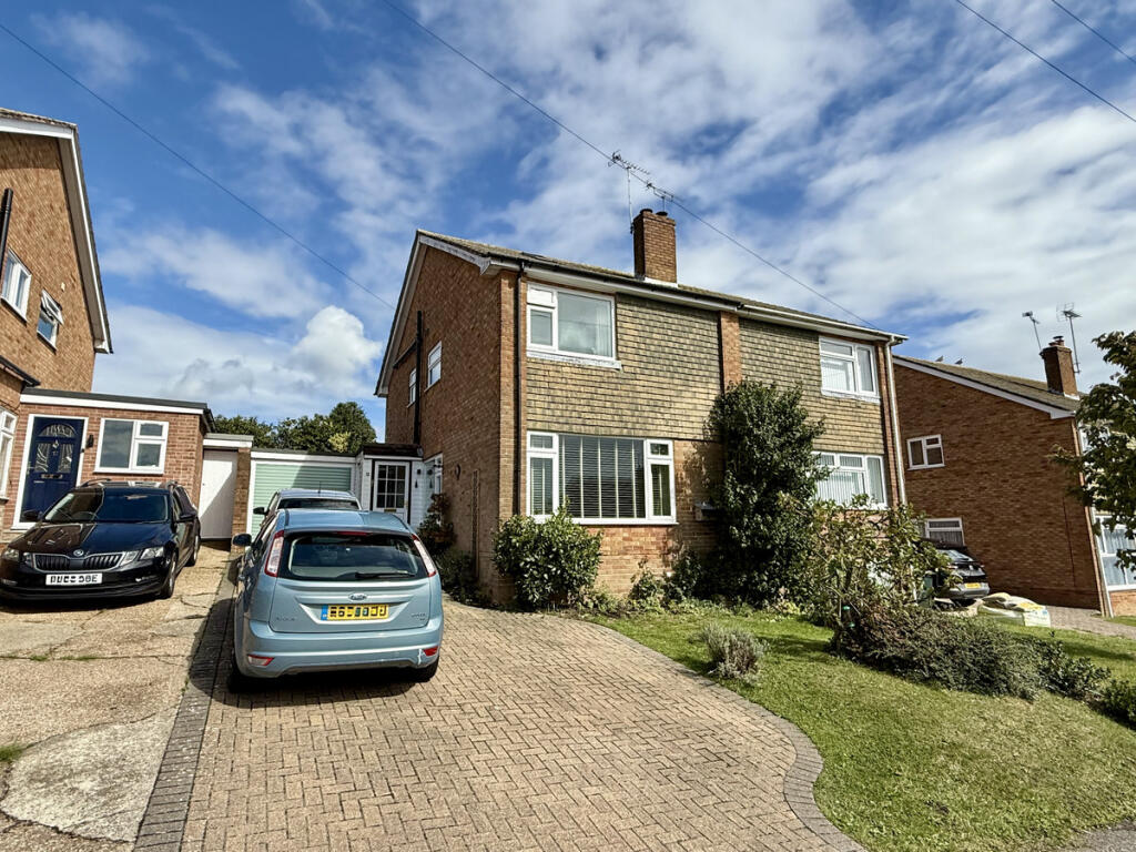 4 bedroom semi-detached house for sale in Ripley Road, Ashford, TN24 0 ...