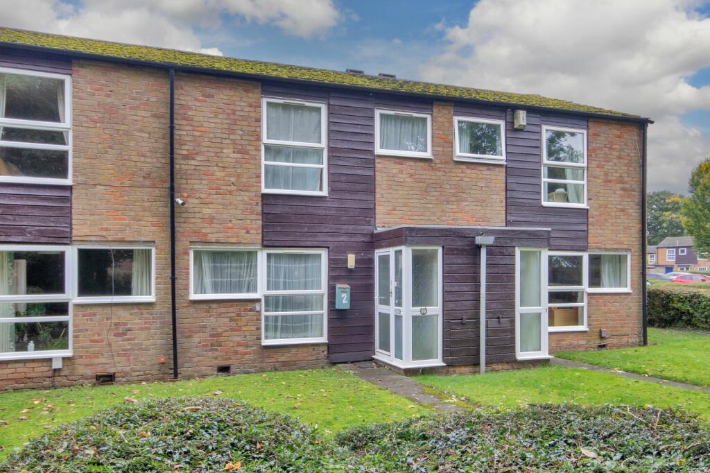 3 bedroom terraced house for sale in Coltstead, New Ash Green ...