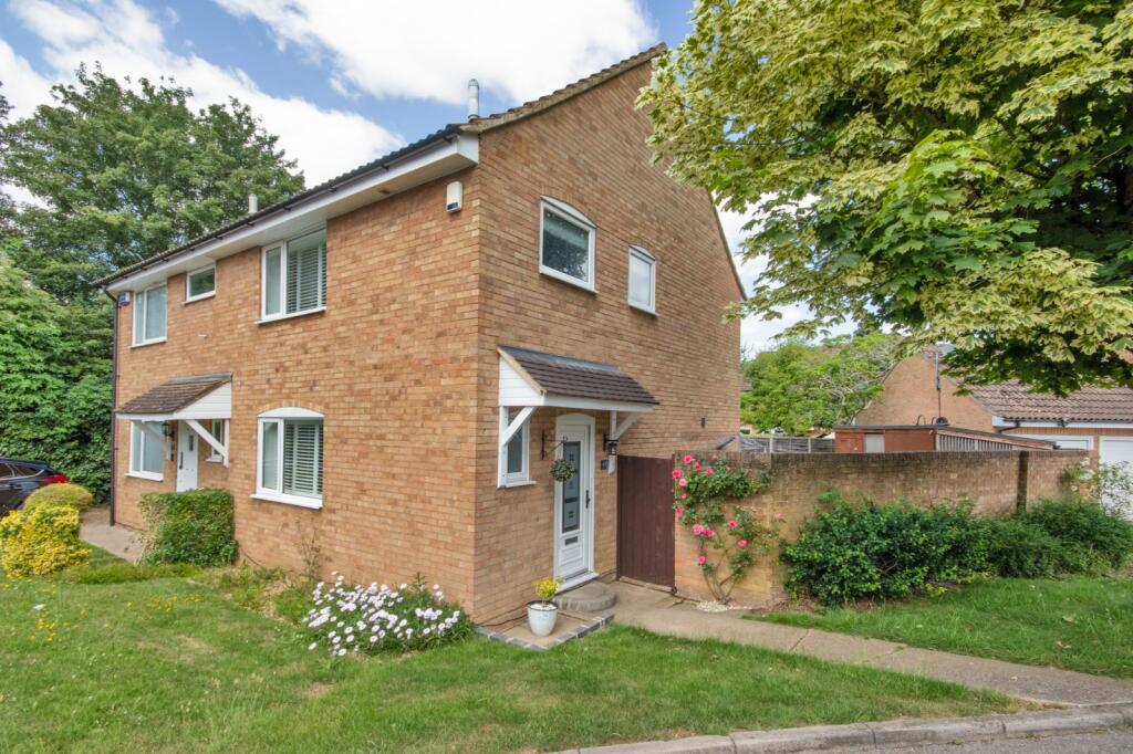 3 bedroom semi-detached house for sale in Seven Acres, New Ash Green ...