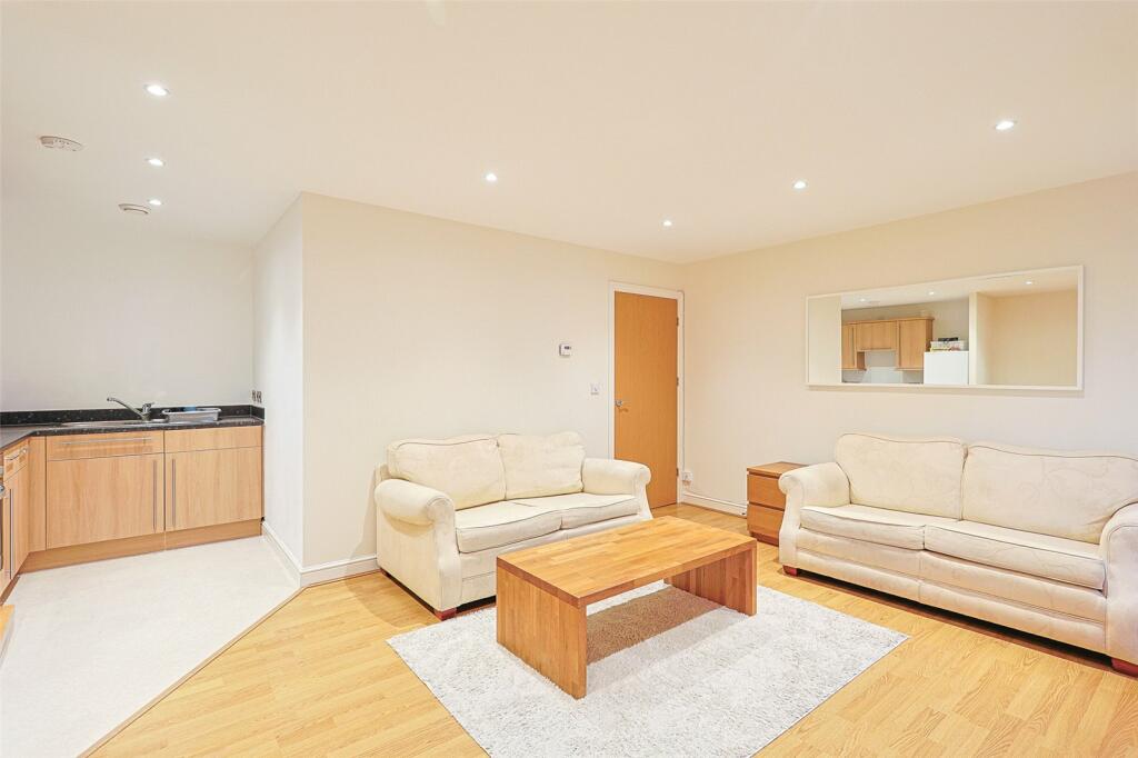 1 bedroom apartment for sale in Tanner Close, Colindale, NW9