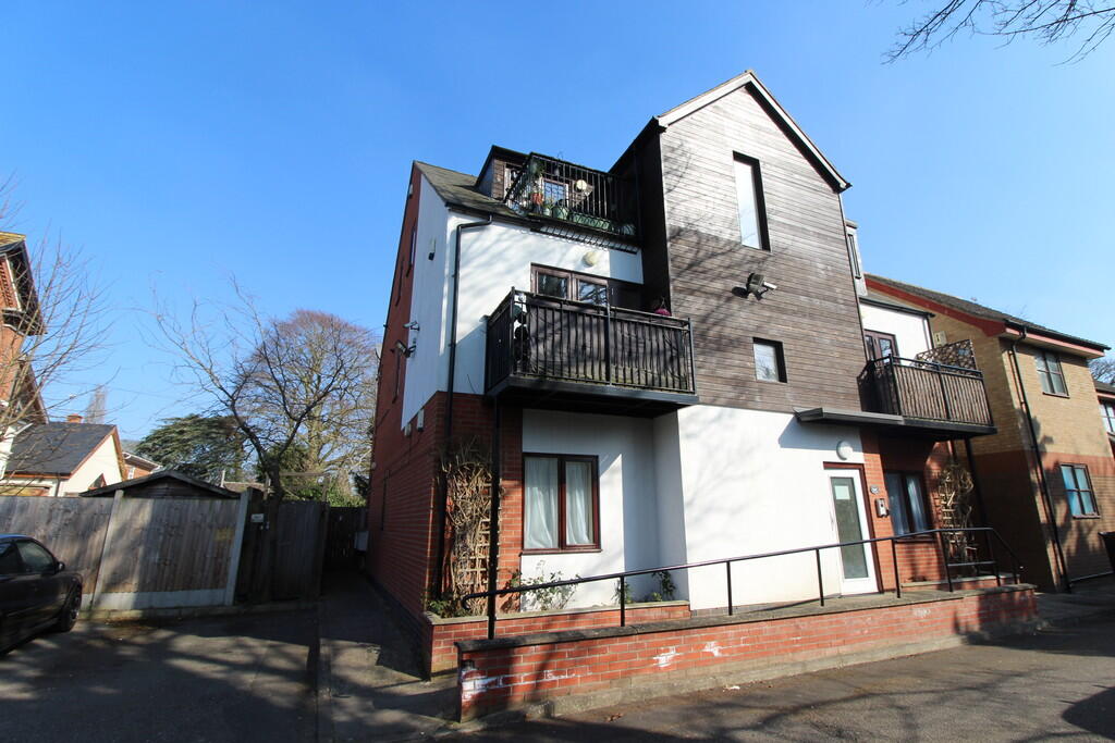 6 bedroom apartment for sale in Newark Road, Lincoln, LN6