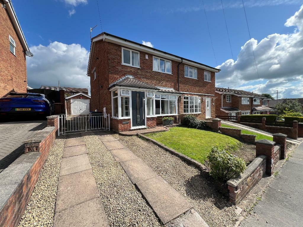 3 Bedroom Semi Detached House For Sale In Ledbury Crescent Birches