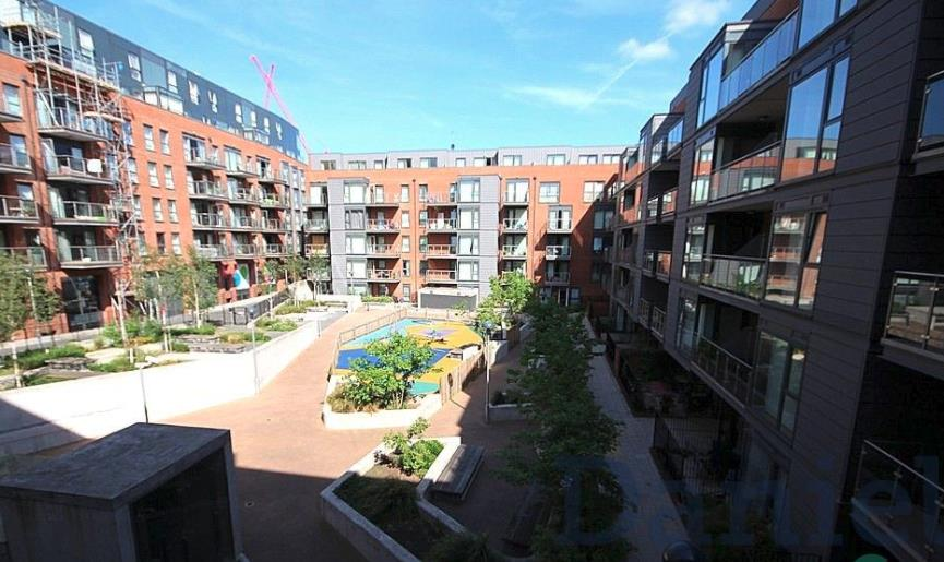 2 bedroom apartment for rent in Zenith Close, London, NW9