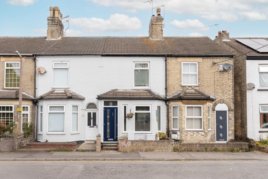 3 bedroom terraced house for sale in Holly Road, Lowestoft, NR32