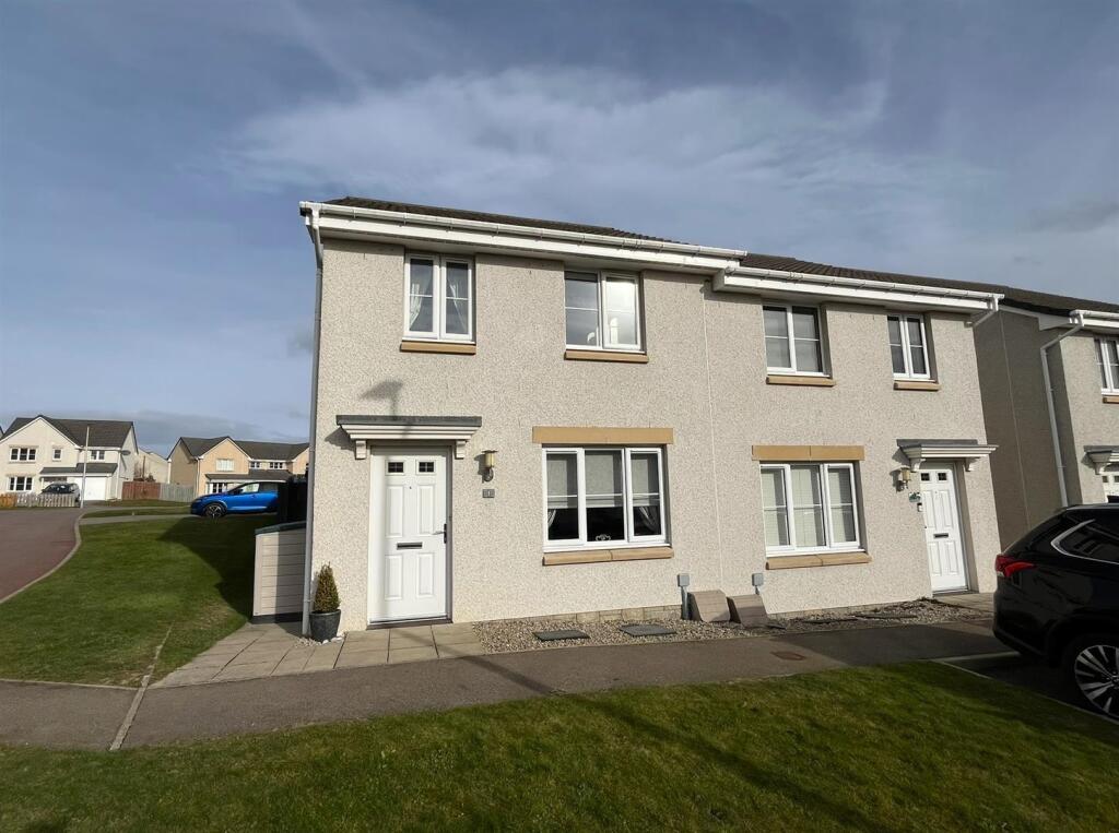 3 bedroom semi-detached house for sale in Sandstone Place, Elgin, IV30