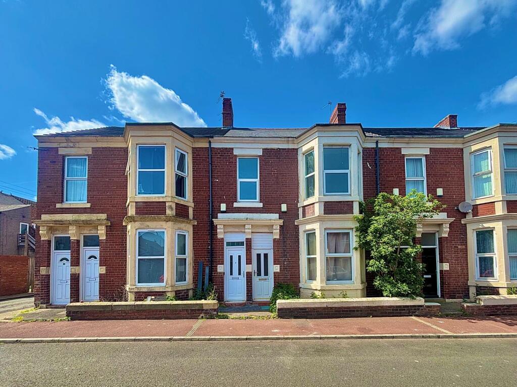2 bedroom flat for sale in Ada Street, Walker, Newcastle upon Tyne, NE6