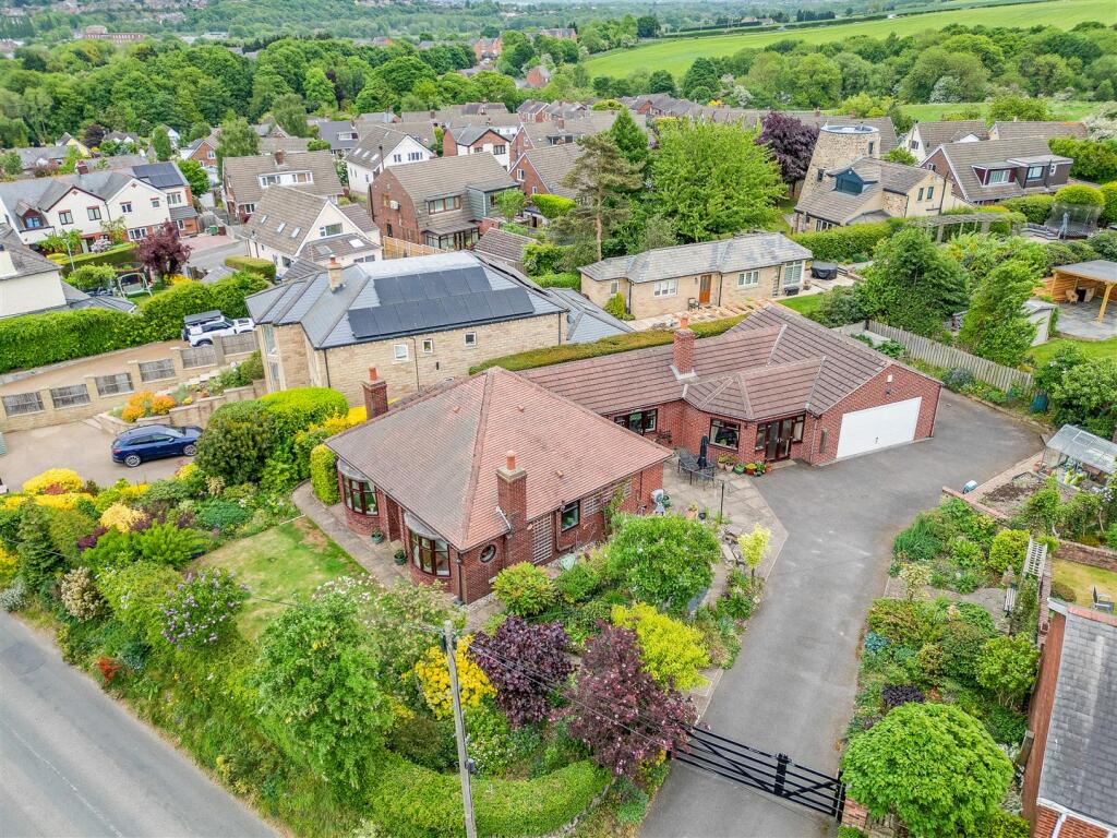 3 bedroom bungalow for sale in Sandy Lane, Middlestown, Wakefield, WF4