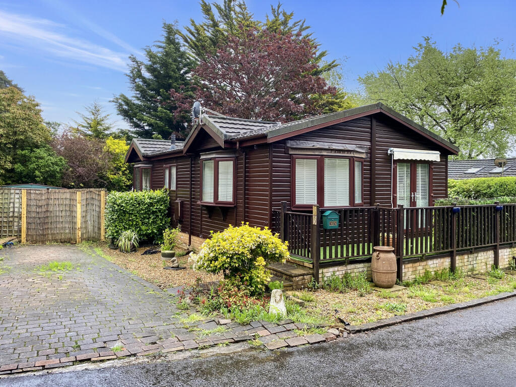 2 bedroom park home for sale in Tall Trees, Matchams Lane, Christchurch ...