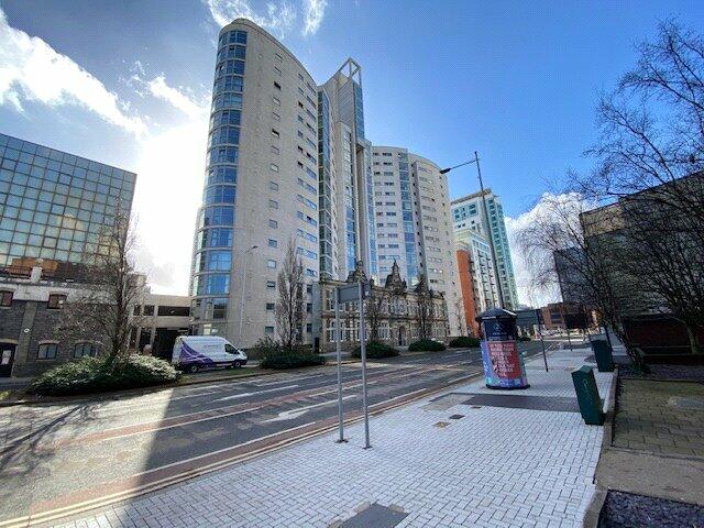 1 bedroom apartment for sale in Altolusso, Bute Terrace, Cardiff, South ...